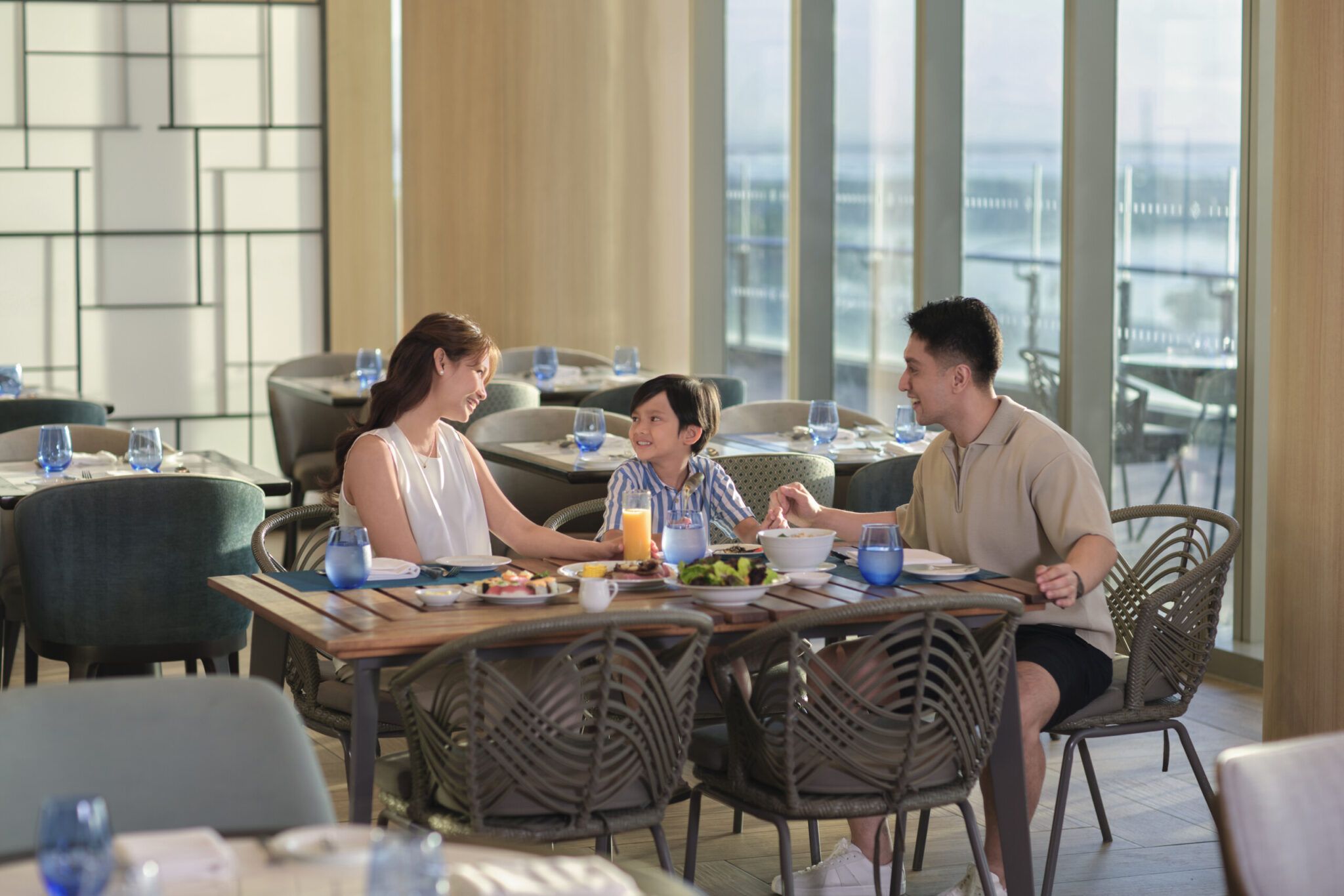 Hotel Buffet and Dinner Reservation | Restaurant in Manila - Lanson ...